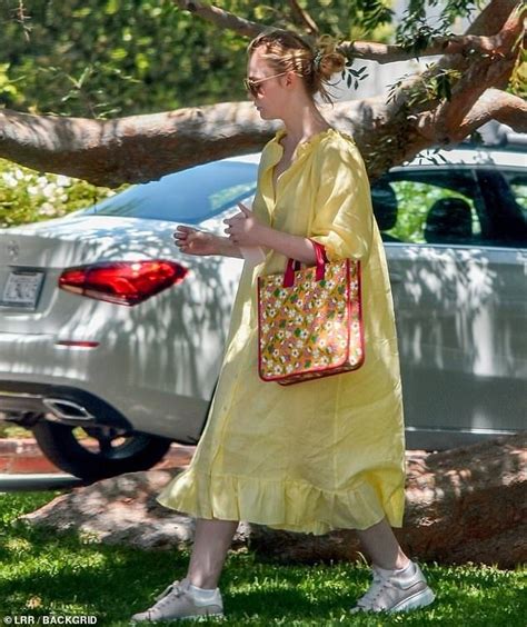 Dakota And Elle Fanning Are Summer Chic Leaving A Friends Sweet 16
