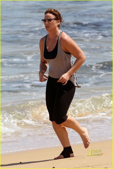 Abbie Cornish Beach Workout Woman Photo 2506043 Abbie Cornish