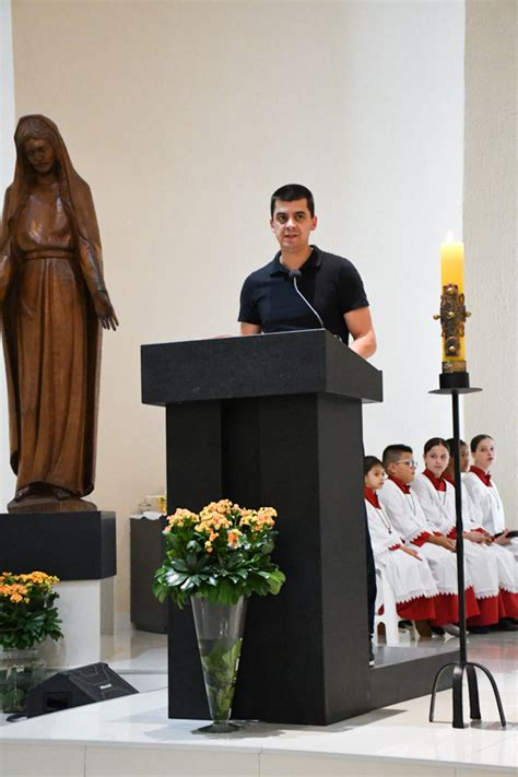 Santa Missa Do Crisma De Adultos Paróquia Da Santa Cruz