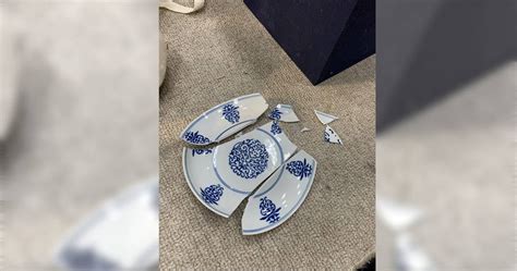 故宮3國寶破損照曝光 青花瓷盤碎成7片康熙小碗裂成4塊 政治 CTWANT