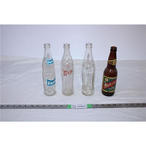 Glass Bottles 4 Bodnarus Auctioneering
