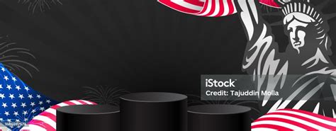 독립 기념일 미국 판매 배너는 원통형 모양 자유의 여신상 미국 흔들리는 깃발의 제품 전시와 함께 있습니다 벡터 그림입니다 0명에 대한 스톡 벡터 아트 및 기타 이미지