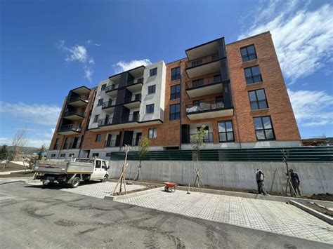 გალერეა შენი სახლი ლისზე