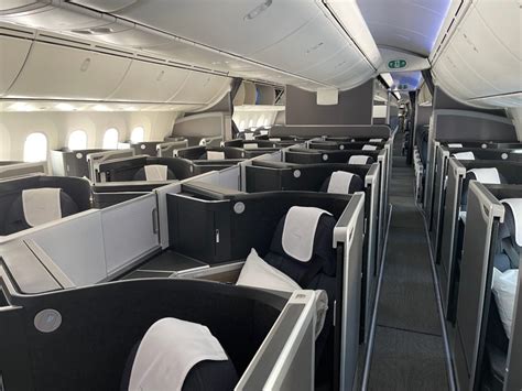 Review British Airways 787 10 Business Class Club Suite Live And