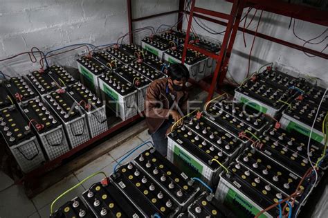 PEMBANGKIT LISTRIK TENAGA HYBRID PERTAMINA CILACAP ANTARA Foto