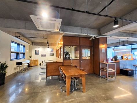 우드톤 감성이 예쁜 카페 인테리어 상업공간 시공사례 하다 전국 인테리어 비교견적