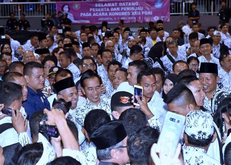FOTO Presiden Jokowi Buka Kongres XXII PGRI