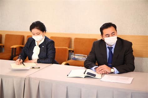 МҮЭ ийн холбоо Хөдөлмөр нийгмийн хамгааллын судалгааны институттэй хамтын ажиллагааны хүрээнд