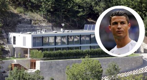 Cristiano Ronaldo Su Casa Amenazada Por Las Llamas Informalia Es