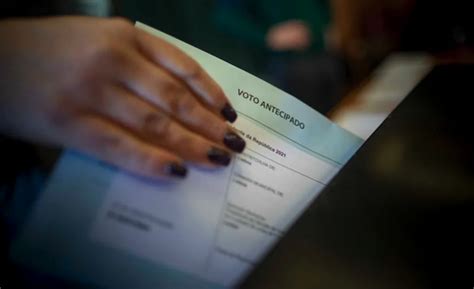 AI Adesão de 95 17 no Voto Antecipado em Mobilidade em 300 dos 308