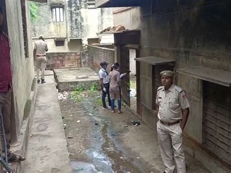 Woman Dies Due To Snake Bite सांप के डंसने से महिला की मौत खेत में