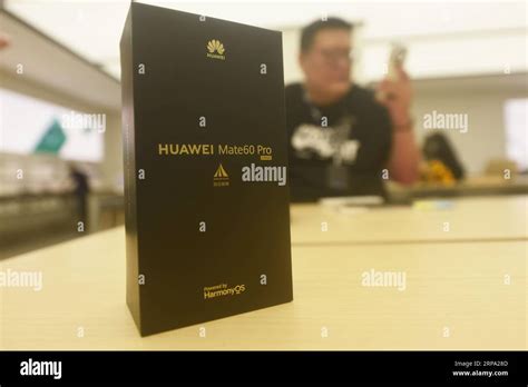 Hangzhou China September 4 2023 A Customer Experiences Huaweis