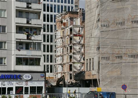 Wieża Skanski przy Rondzie ONZ Warszawa w budowie