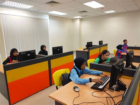pelajar pelajar peringkat akhir micro bit code battle