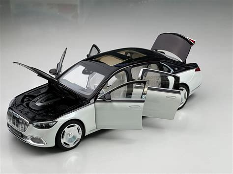 Xe Mô Hình Mercedes Maybach S Class 2021 1 18 Norev Trắng Mui Đen Shop Xe Mô Hình Tĩnh