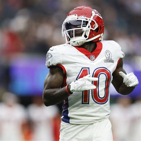 Tyreek Hill Dolphins Wallpaper Whatspaper