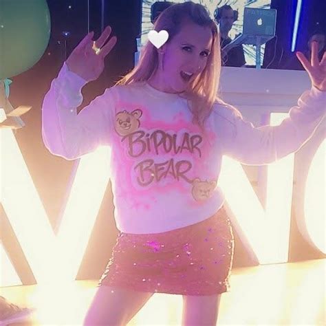 Ioana Avery Ioanaavery • Threads Say More