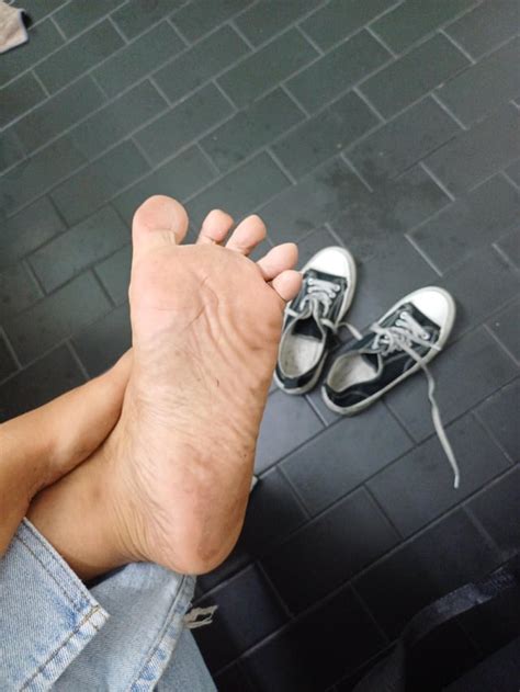 Sweaty Feet After Training Rgiantessfeet