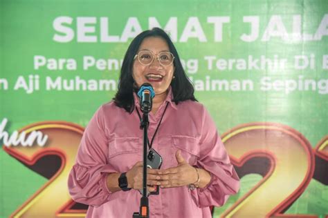 Akhir 2022 Bandara Sepinggan Apresiasi Penumpang Terakhir