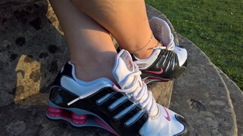 Her Nike Shox Shoeplay Heelpop Dangling Crushing Cans Youtube