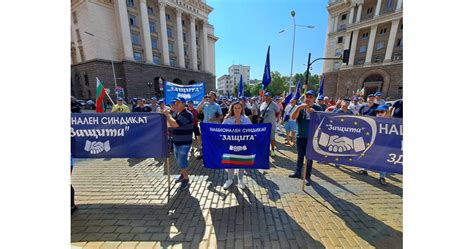 Шофьорите на линейки искат увеличение на заплатите с 600 лв