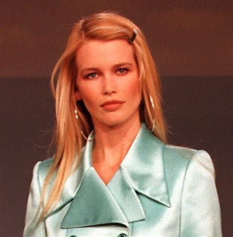 Claudia Wearing Huge Thin Hoops Claudia Schiffer Photo 19839852