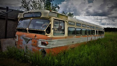 Abandoned Bus By Canon Man1 On Deviantart