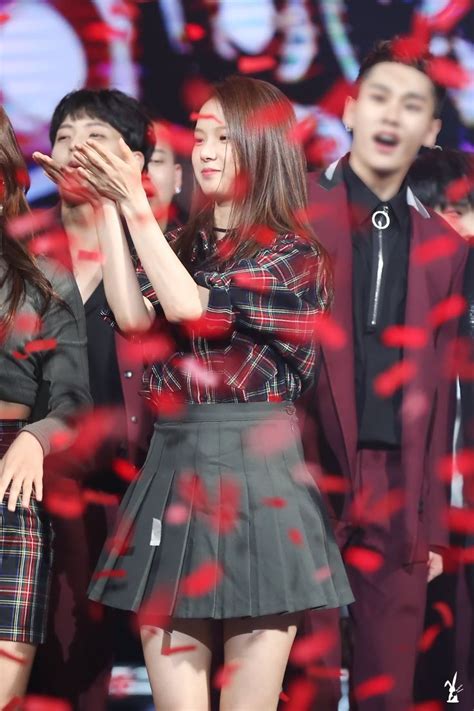 Pin By Seungcheolspice On Yujin Kpop Girls Girl Clc