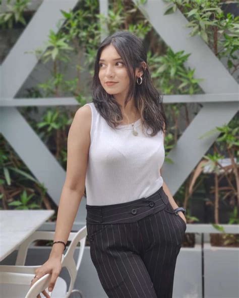 Amna Rpakibeauties