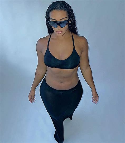 Naomi Sharons Hot Selfies Bootymotiontv