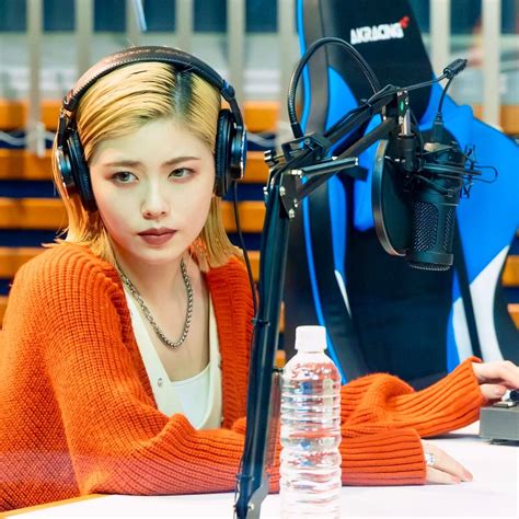 金曜ナイトドラマ📻『波よ聞いてくれ』【テレビ朝日公式】 🎤 ￣￣￣￣￣￣￣￣￣￣ ᴏғғsʜᴏᴛ 激唱‼️🎶 ミナレ
