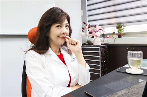 Chuyên Gia Dinh Dưỡng Giải đáp Thời điểm ăn Vải Tốt Nhất Trong Ngày Và