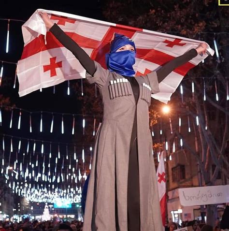 როცა დედამ დარეკა და გითხრა სტუმრები მოდიანო😂😂 By 𝔸𝕟𝕠𝕥𝕙𝕖𝕣 𝕨𝕠𝕣𝕝𝕕