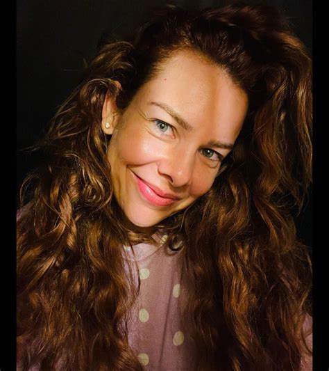 foto fernanda souza publicou na noite desta segunda feira 10 uma série de fotos para