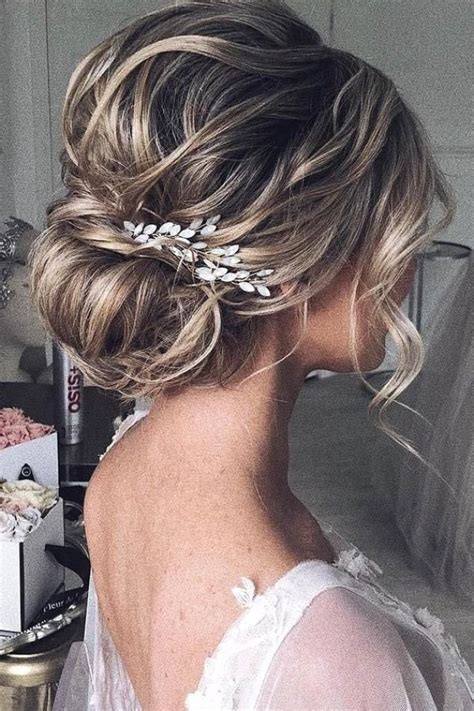 Med Tech Запись со стены Classic Wedding Hair Hair Vine Wedding