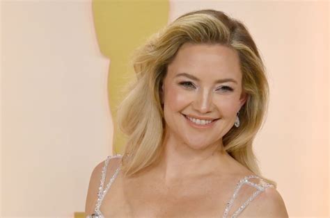 Watch Kate Hudson Performs Gonna Find Out On Tonight Show