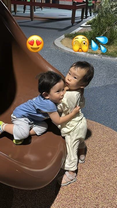 우리 아들은 연애중 ️ 황리우 아기영상 아기쇼츠 연애의참견 육아브이로그 육아 귀여워 귀여운아기 상남자 토끼띠아기 육아일상 연애 웃긴영상 짤 부산