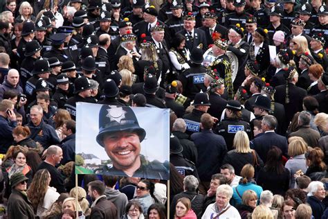 Memorial Walk For Pc Andy Hocking Mirror Online
