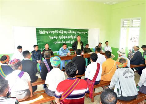 နမ့်စန်တွင် ပြည်သူ့ရေးရာစီမံခန့်ခွဲရေး၊ နိုင်ငံရေး၊ စီးပွားရေး၊ လူမှုရေးနှင့် စည်းရုံးရေးကိစ္စရပ