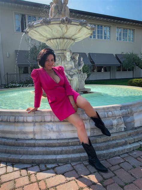 Tw Pornstars Liana Volpi Pictures And Videos From Twitter Page 2