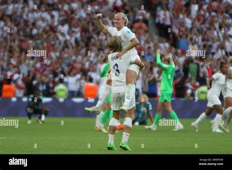 Rachel Daly And Beth Mead Celebrate Winning Uefa Womens Euro Final
