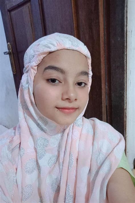 Cewek Tudung Malay Fitri Viral Dzargon