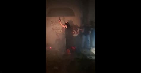 Šta Je Balistička Torba Koju Je Nosio član Kobri Koji Je Pucao Pištoljem Ispred Prostorija Sns I