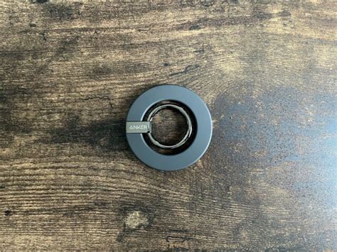 【anker 610 Magnetic Phone Gripレビュー】格段にiphoneが持ちやすくなるmagsafe対応のスマホリング