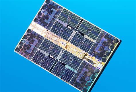 Снимки кристалла Iod процессоров Ryzen Threadripper и Epyc