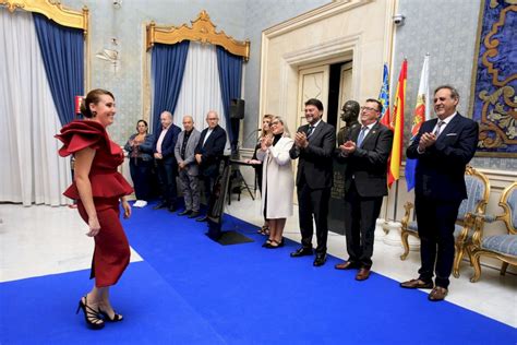 Barcala Al Recibir A Las Candidatas A Reina De La FAFBA 2023 Las