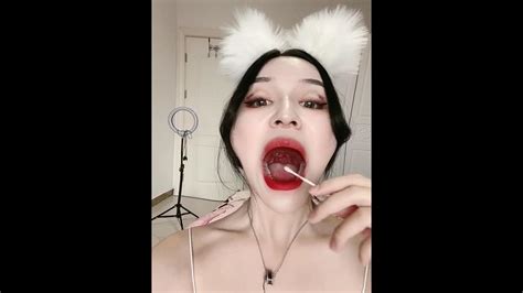 美女姐姐展示自己喉咙扁桃体情况口腔检查了解更多加q507871282 Youtube