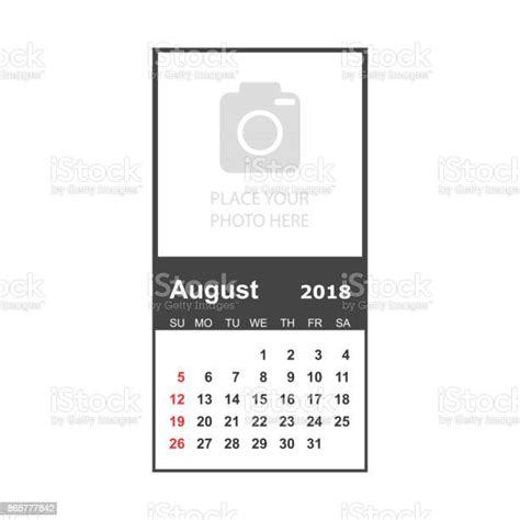 8 월 2018 달력입니다 사진에 대 한 장소 일정 플래너 디자인 템플릿입니다 주는 일요일에 시작 됩니다 비즈니스 벡터