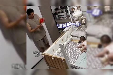 老公玩球打碎灯泡甩锅给儿子 网友 果然没有危险的时候爸爸最危险