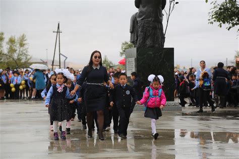 Сэлэнгэ аймгийн Ерөө сум олон улсын стандартад нийцсэн шинэ сургуультай
